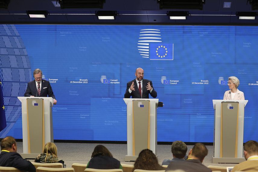 UE anuncia nueva serie de sanciones industria militar rusa