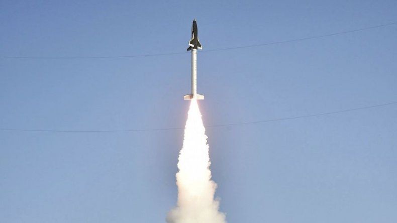 India lleva a cabo con éxito prueba de lanzadera espacial reutilizable
