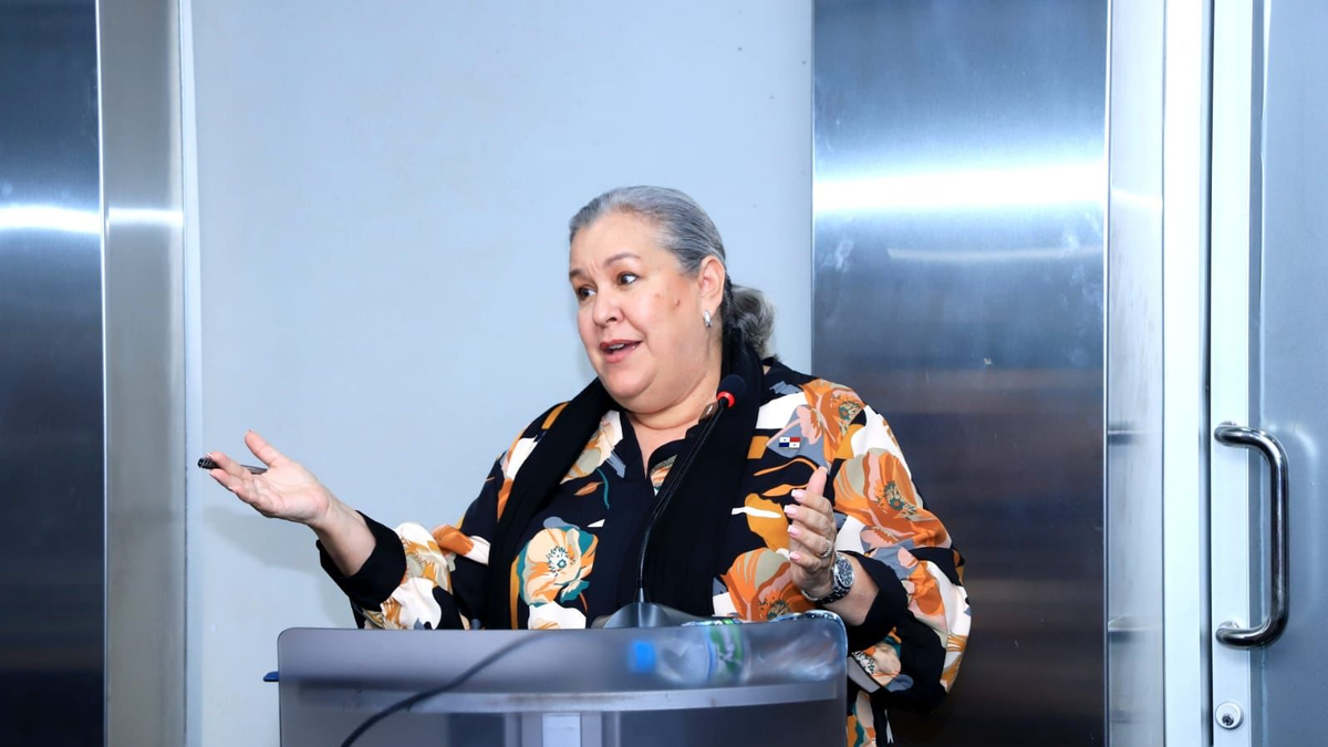 Ministra del MIDES presenta informe anual 2024 ante la Asamblea Nacional