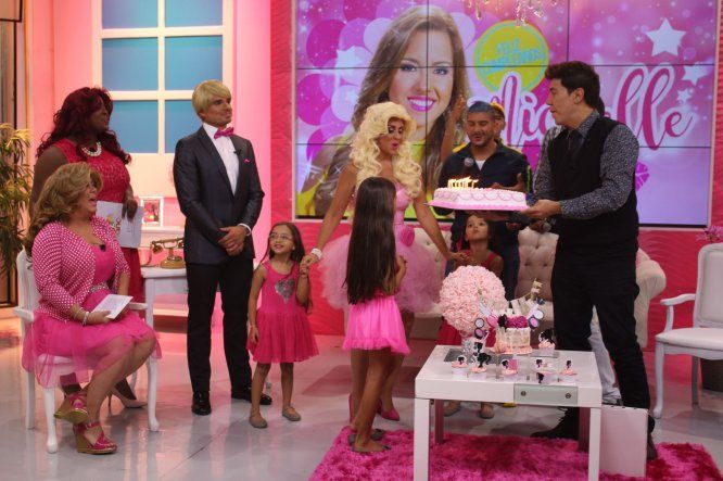 Tu Mañana celebra el pre-cumpleaños de Michelle Simons