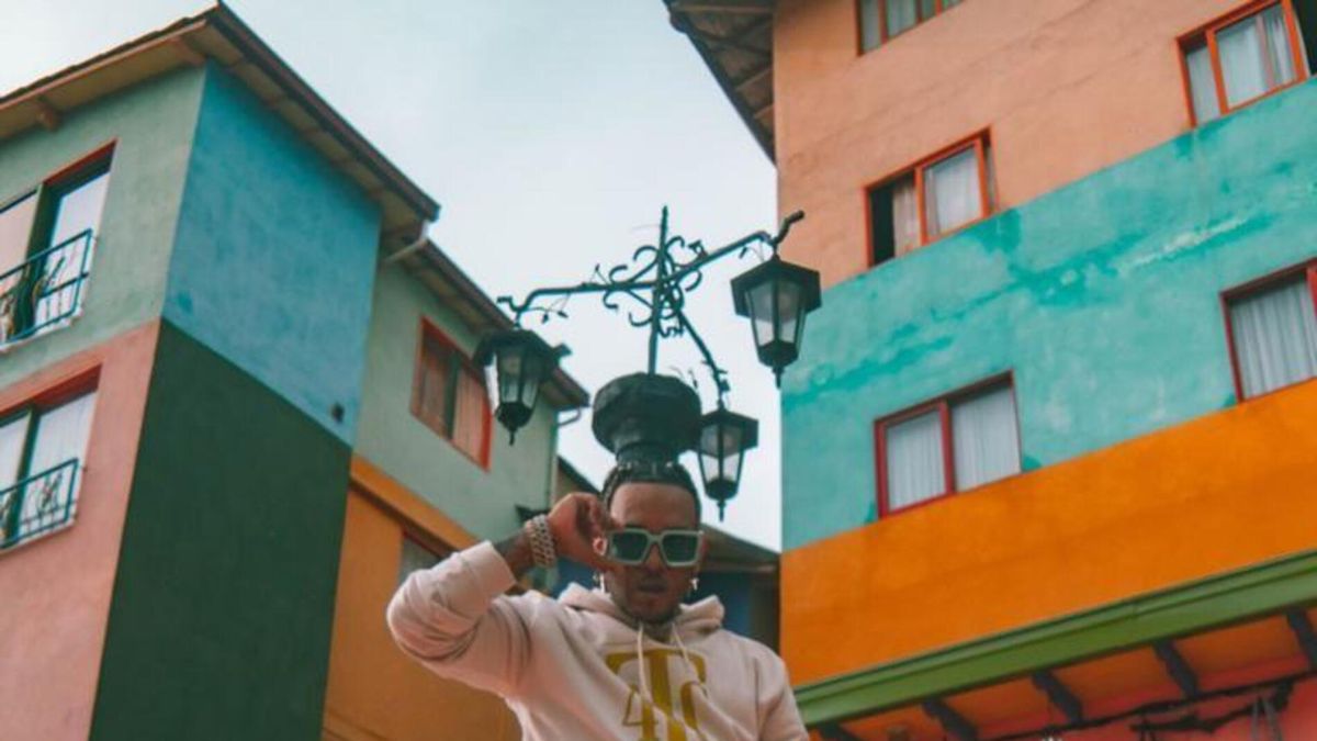 MR. Saik presenta el video oficial de Leona