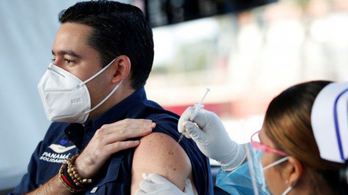 Vacuna AstraZeneca: Cómo y dónde anotarse para recibir la dosis