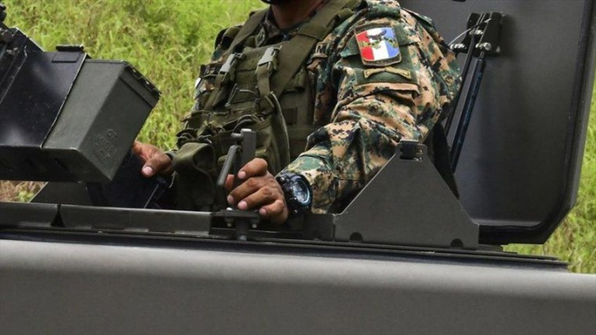 SENAFRONT rescata a 40 migrantes abandonados en Guayabo y Cocalito