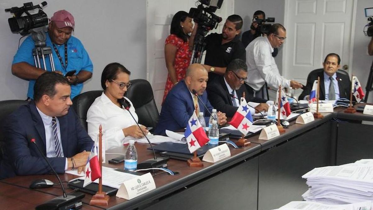 MEF presentó créditos extraordinarios por B/. 168.2 millones para pagar ...