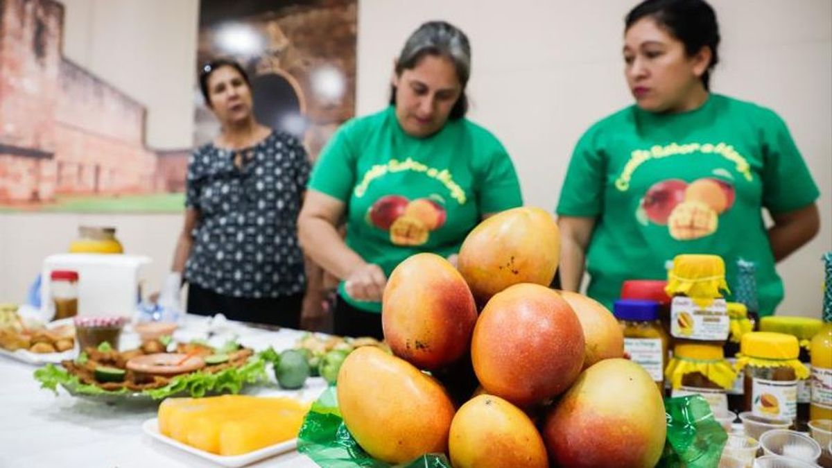 Mujeres paraguayas reinventan platos tradicionales con el poco querido ...