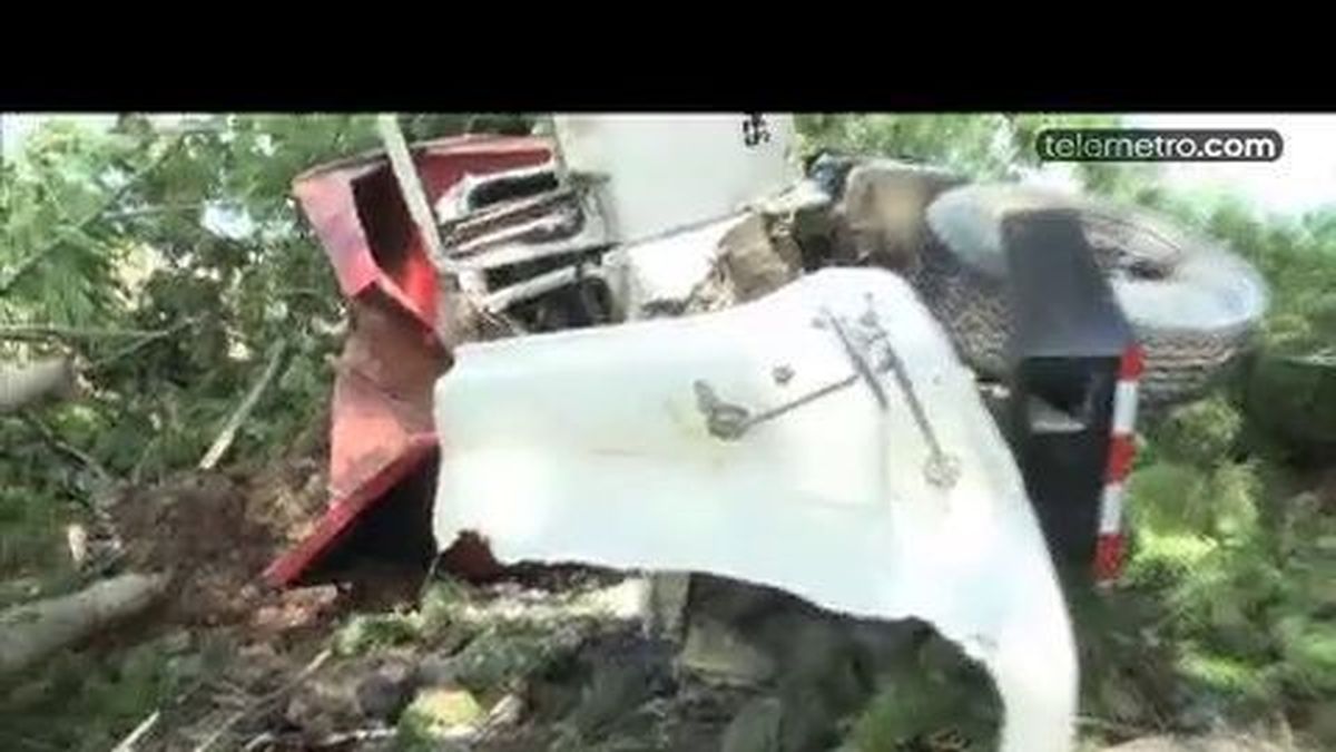 Conductor de camión se salva tras grave accidente en Corredor Sur