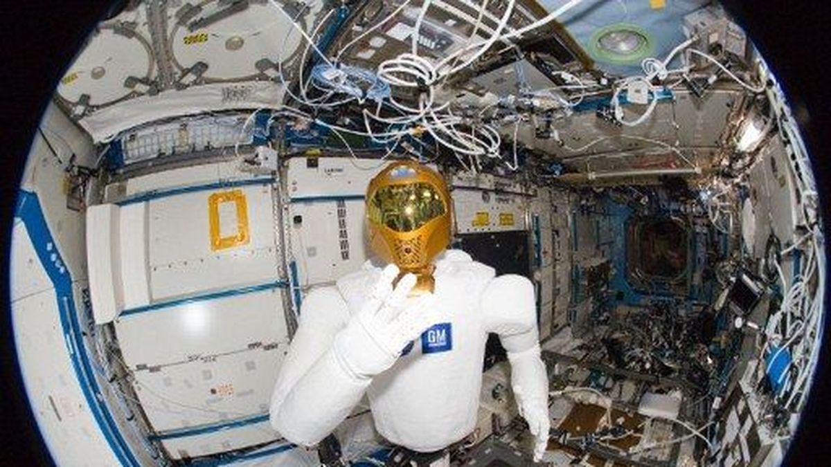El astronauta Joe Acaba tendrá su turno como DJ en la radio