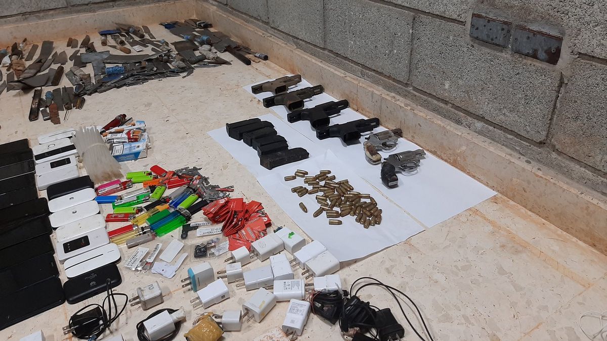 En requisa en La Nueva Joya decomisan 3,100 dólares