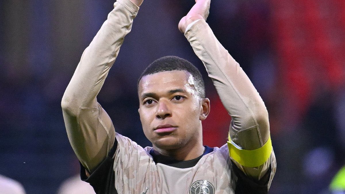 El PSG derrotó al Lorient con dobletes de Dembélé y Mbappé