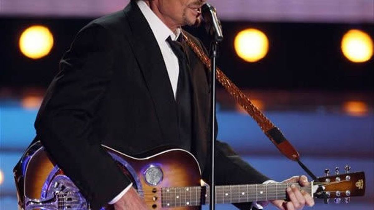 Johnny Hallyday trasladado de Guadalupe a Martinica