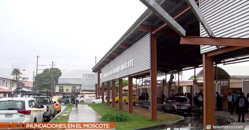 Docentes y estudiantes denuncian inundaciones en el Instituto José ...