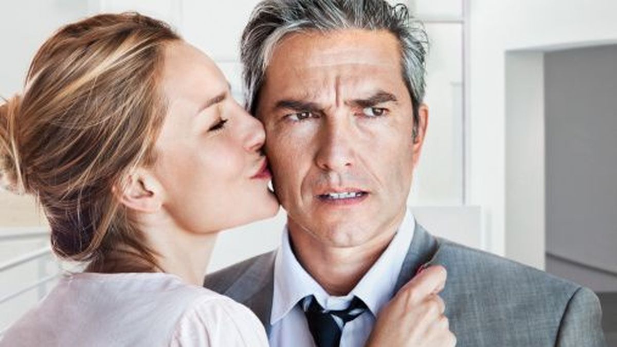 Hombres con poder son más propensos a engañar