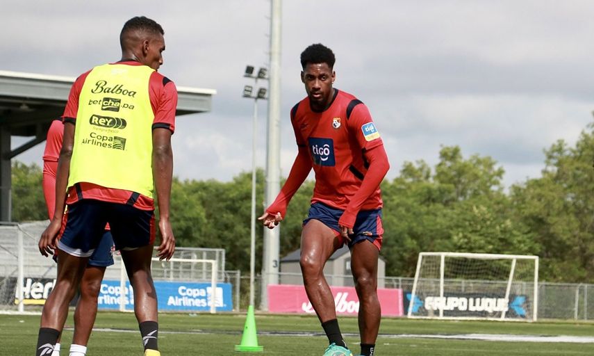 Selección de Panamá entrena al completo
