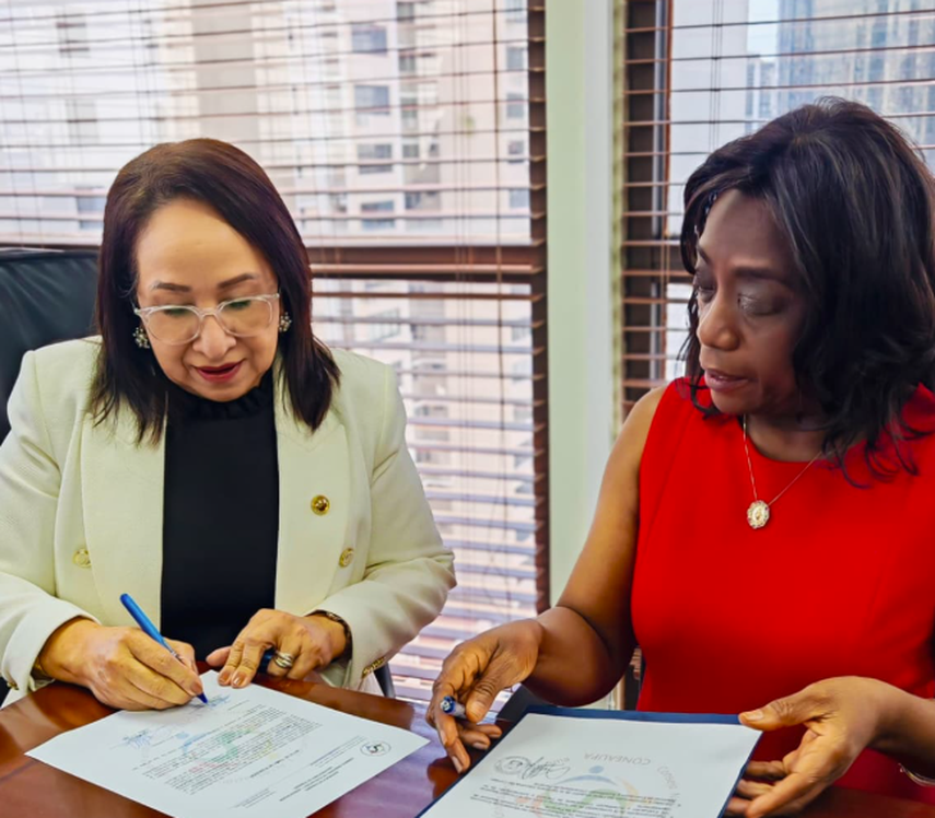 CONEAUPA reconoce a Nicolasa Terreros Barrios como rectora de la UDELAS