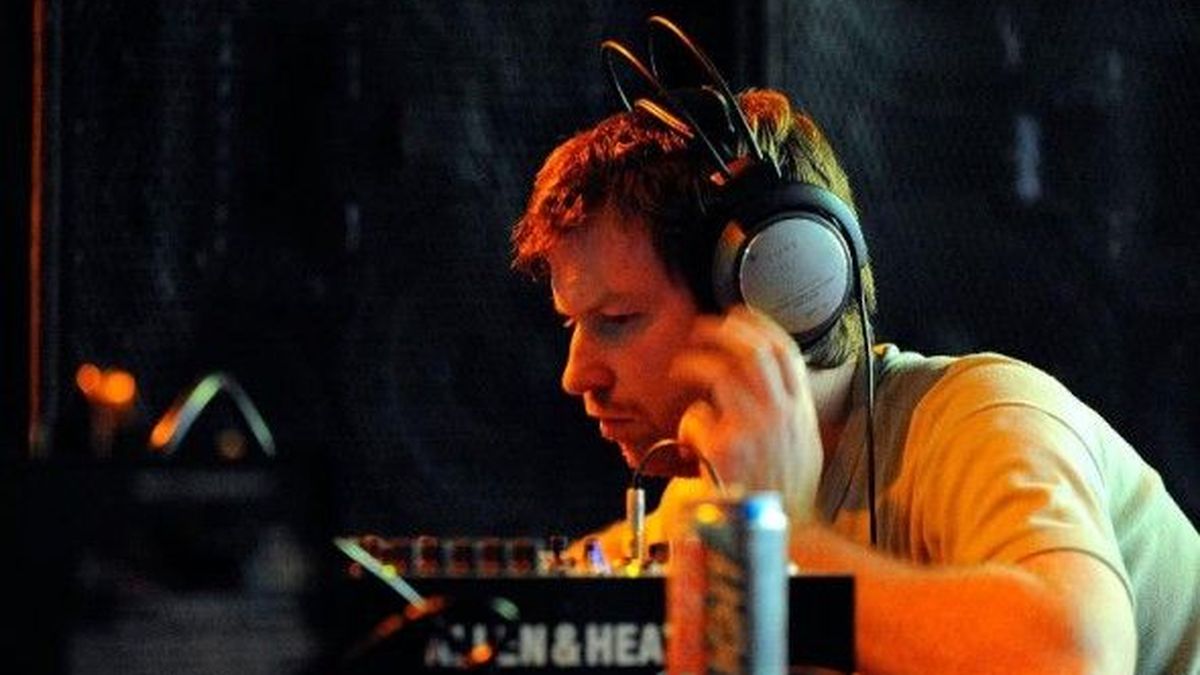 El esquivo DJ Aphex Twin gana el Grammy con su gran retorno