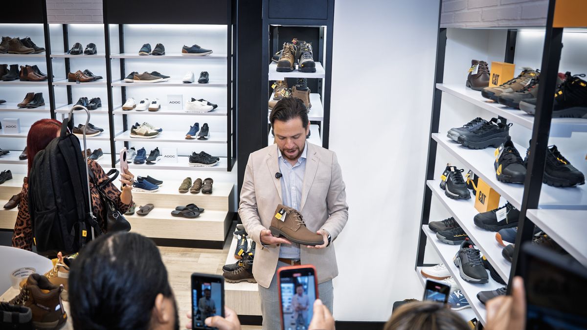 Empresas ADOC inaugura nueva tienda en Metromall, Panamá, como parte de ...