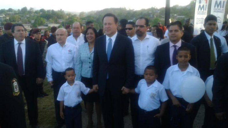 Varela llega a la Escuela Nuevo Progreso para el acto formal de inicio ...