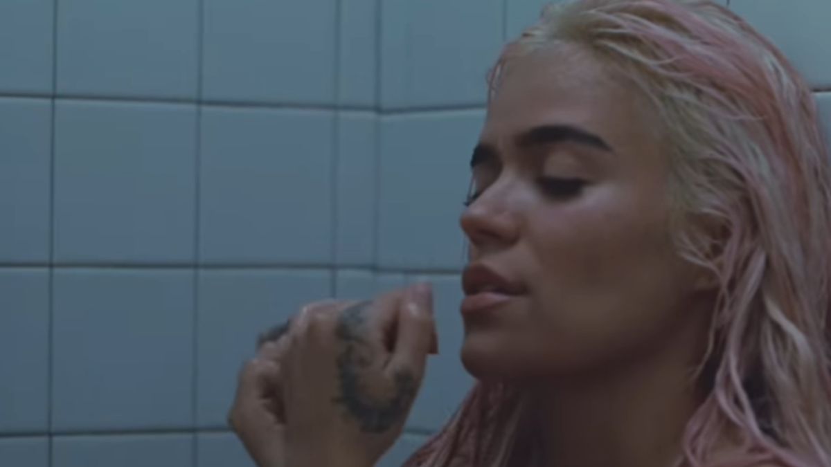 Karol G celebra su cumpleaños con el estreno de Contigo