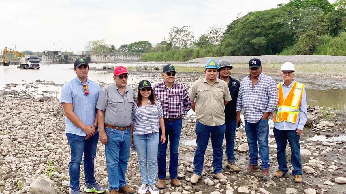 Inician los trabajos de rehabilitación del sistema de riego y la planta ...