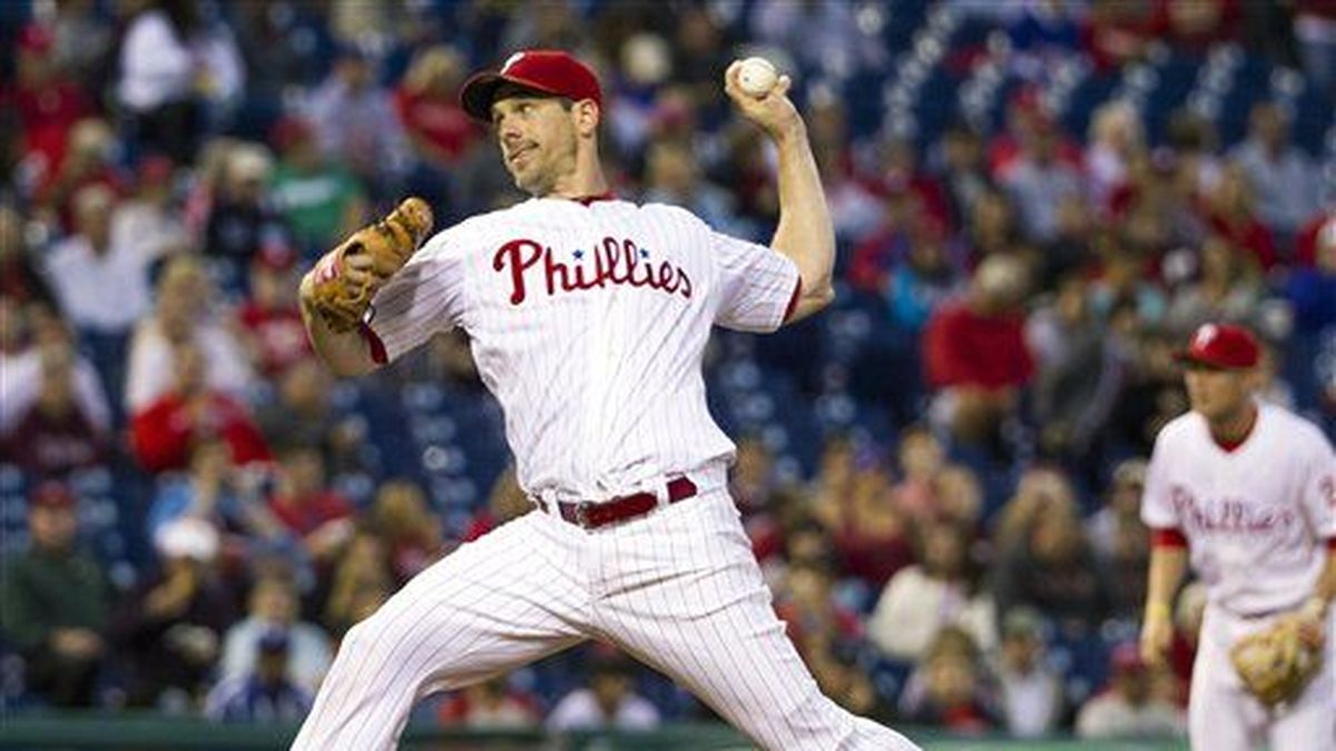 Lee y Filis aplastan a Marlins