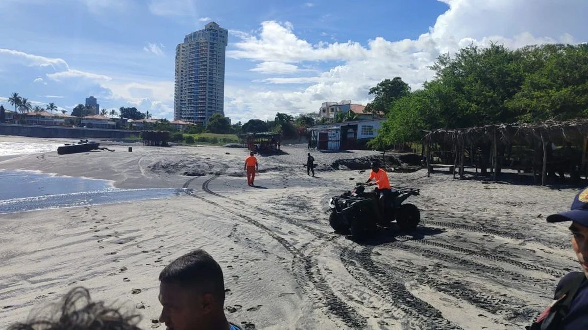 ¡Lamentable! Desaparece un hombre en playa Gorgona tras ser arrastrado ...