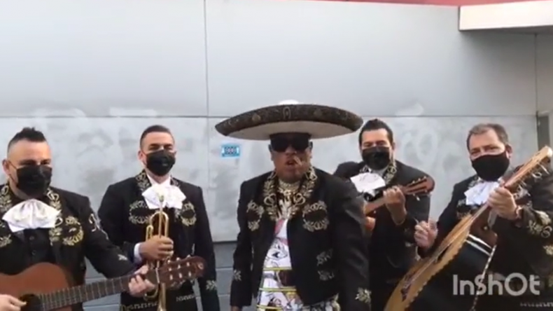 ¿Japanese se pasa a los Mariachis?