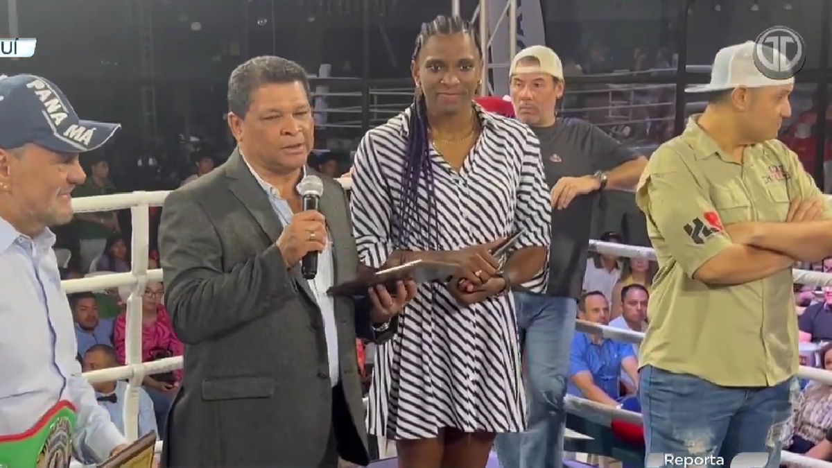 Atheyna Bylon recibe las llaves de la ciudad de David