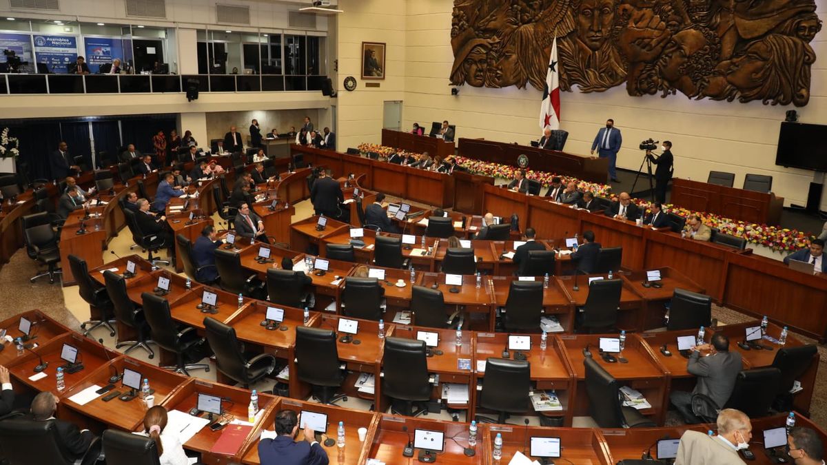 Asamblea Nacional cita al director de la CSS, Enrique Lau