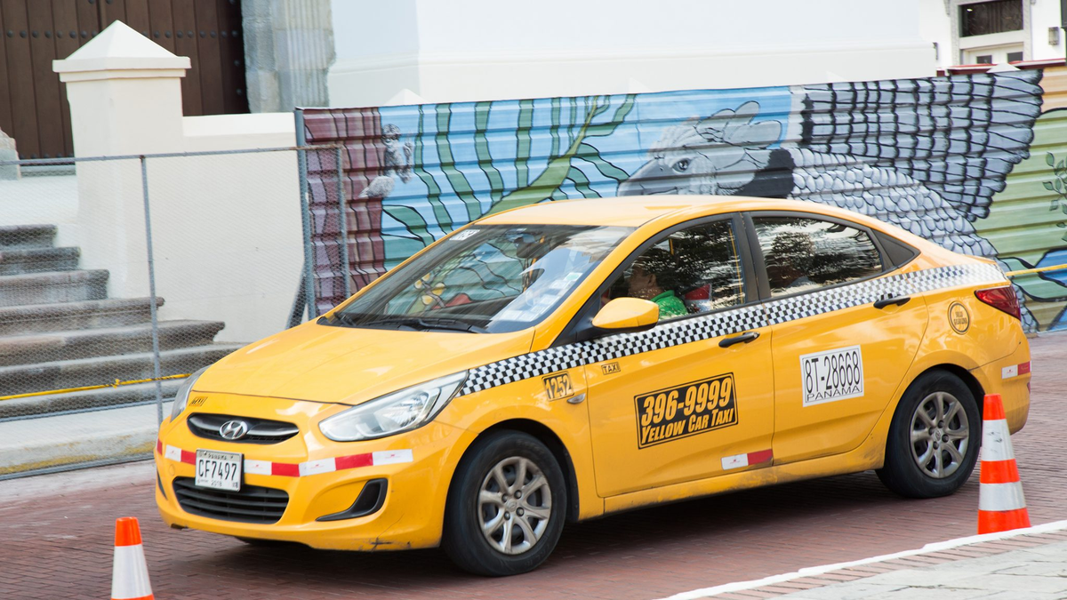 Taxis: Hasta el 15 de mayo tendrán para realizar el cambio de color Taxis: Hasta el 15 de mayo tendrán para realizar el cambio de color