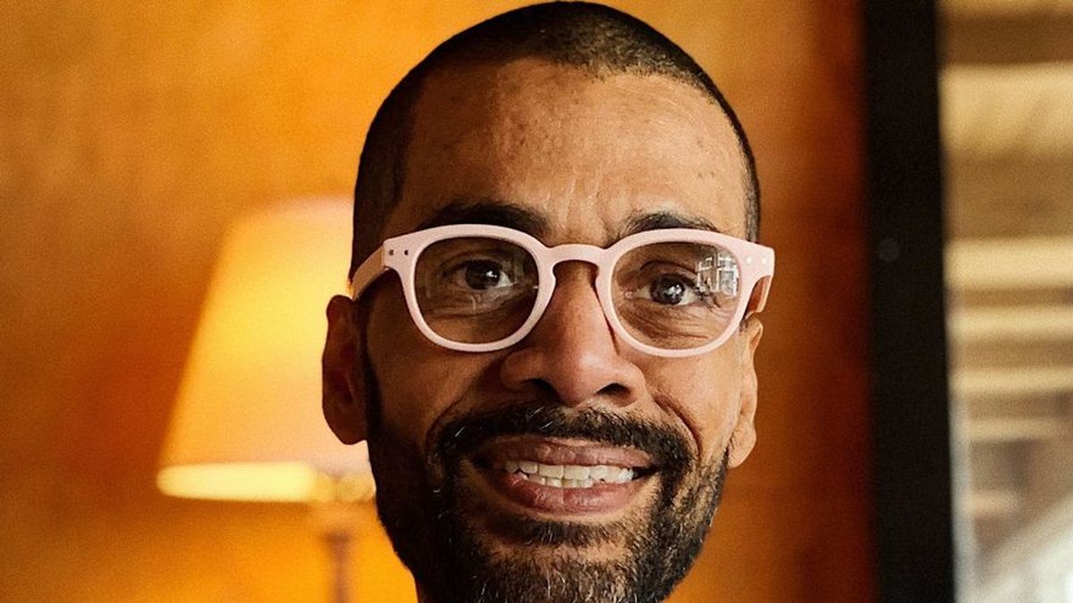 Lilo Sánchez, vocalista de Señor Loop, regresa con dos temas como solista