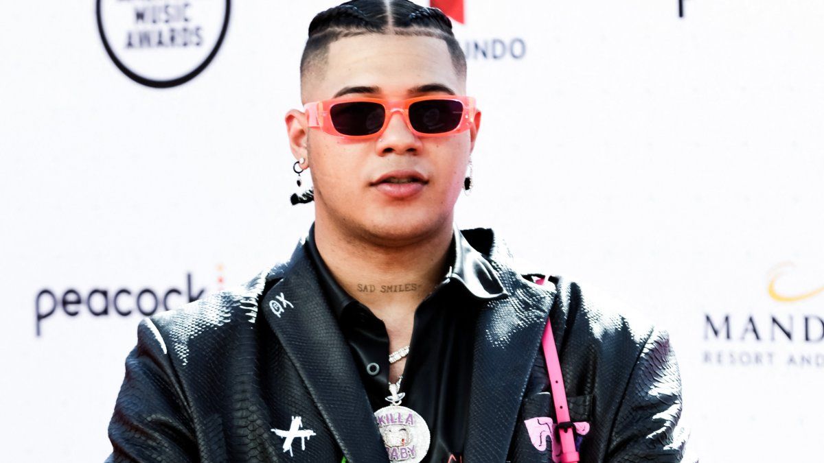 Boza invita a sus fans a comentar post para soltar videoclip de San Andrés