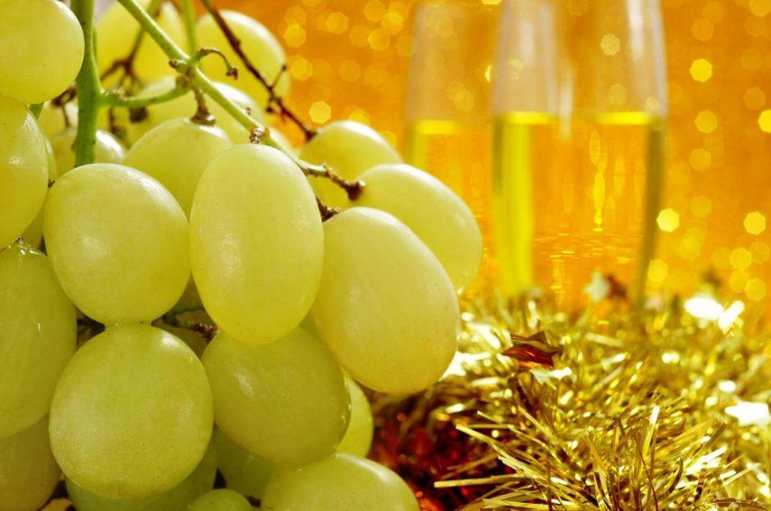 12 uvas en Año Nuevo: ¿Qué significa y por qué hay que comerlas?