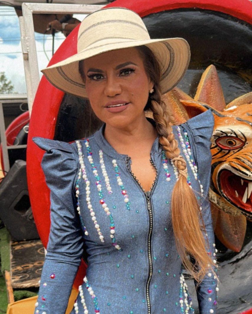 Sandra Sandoval se desmaya durante una presentación