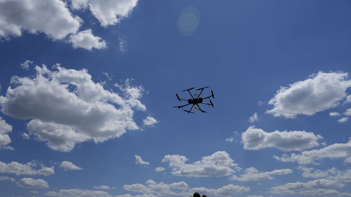 MINSA implementará plan piloto con drones para transporte de pruebas de ...